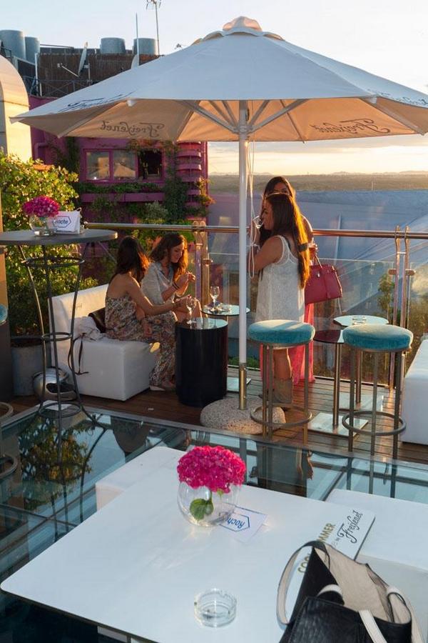 Sunset Lookers estrena carta de Cocktails | Las Cuevas de Sandó